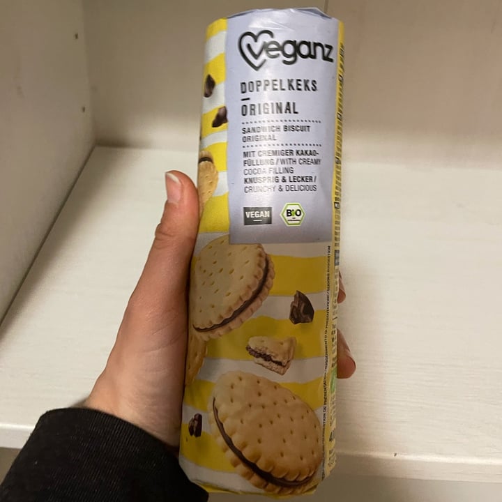 Veganz Doppelkeks Original (Biscuit Sandwiches) Review | abillion