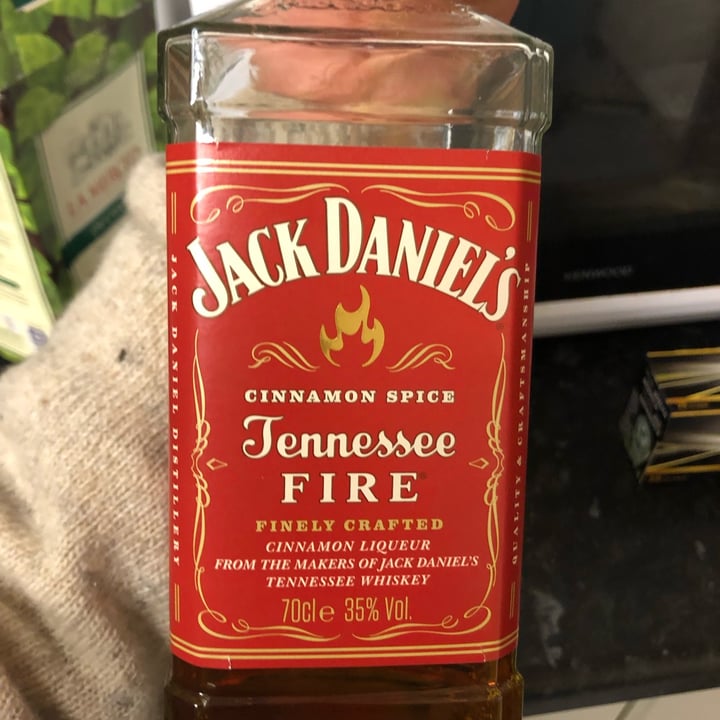 Jack Daniel's Cinnamon Spice Tennesse Fire Review | abillion