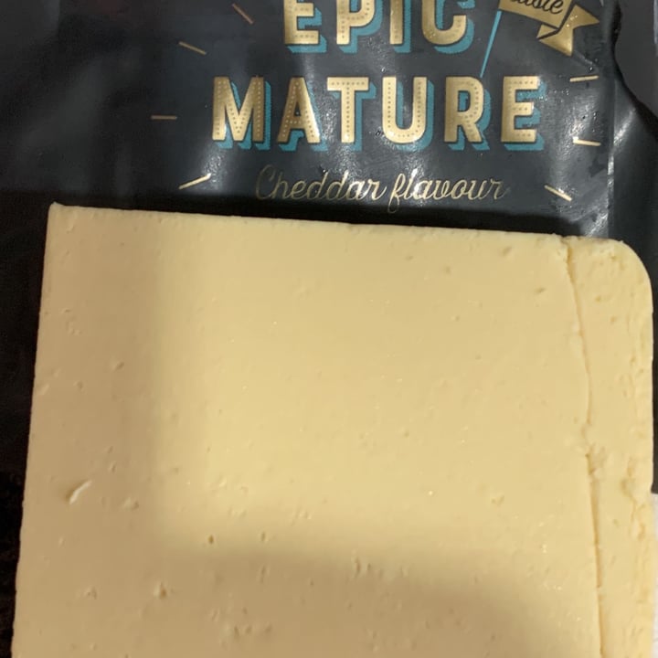 Violife Epic Mature Cheddar Flavour Block Review | abillion