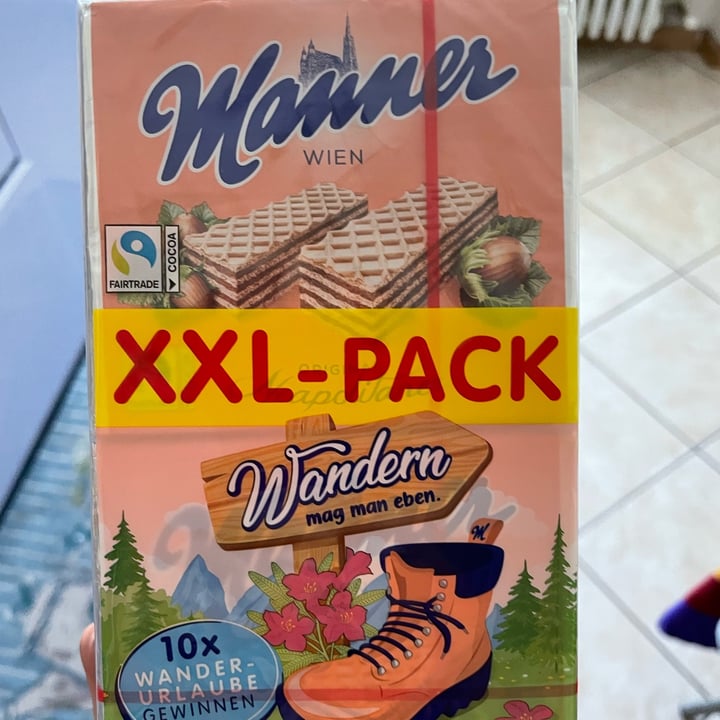 Manner Original Neapolitan Wafers Review | abillion