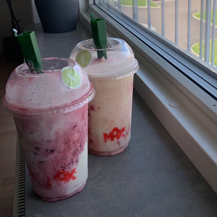 MAX Lyxshake Blåbär - Blueberry Milkshake Reviews | abillion