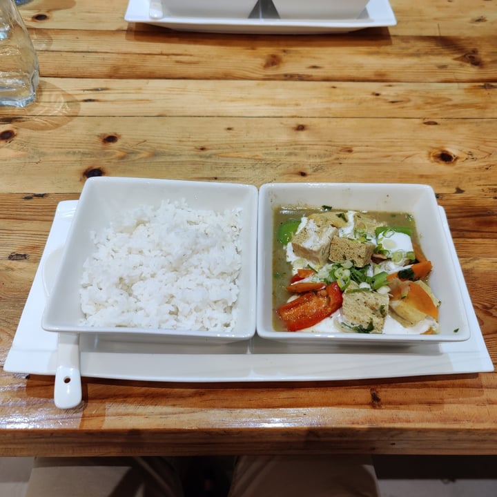 Mr Lin's Sushi & Thai Cape Town, South Africa Thai Green Curry Review ...