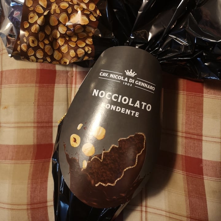 CAV. Nicola di Gennaro Uovo di Pasqua Nocciolato Fondente Review | abillion