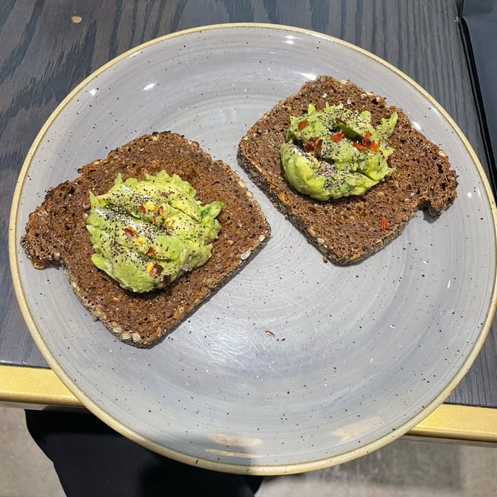 Ole & Steen Westminster, United Kingdom Avocado Toast Review | abillion