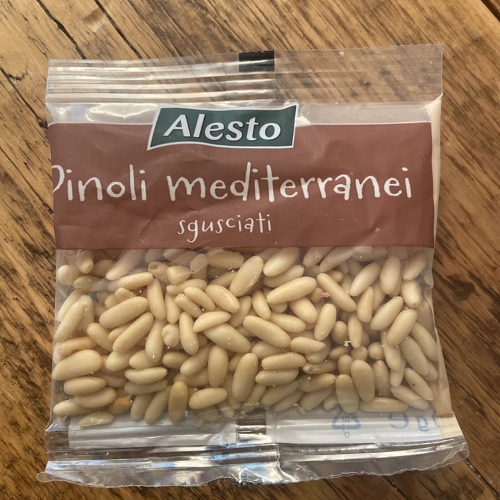 Alesto Pinoli mediterranei Review | abillion