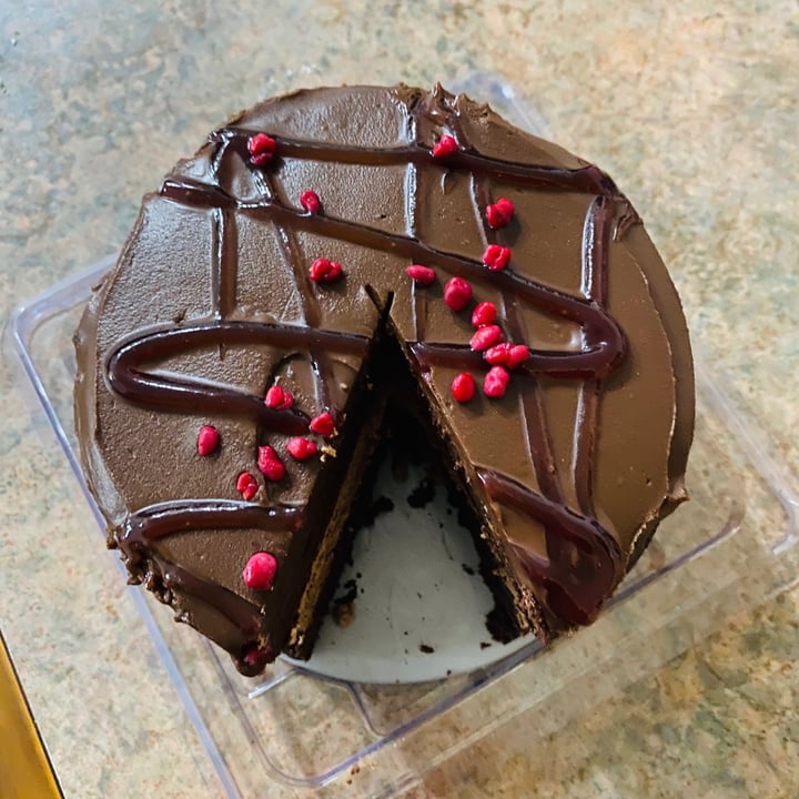 Plantitude Belgian Dark Chocolate Cake 550g Review | abillion