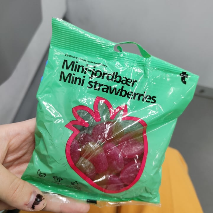 Flying Tiger mini strawberries Review | abillion