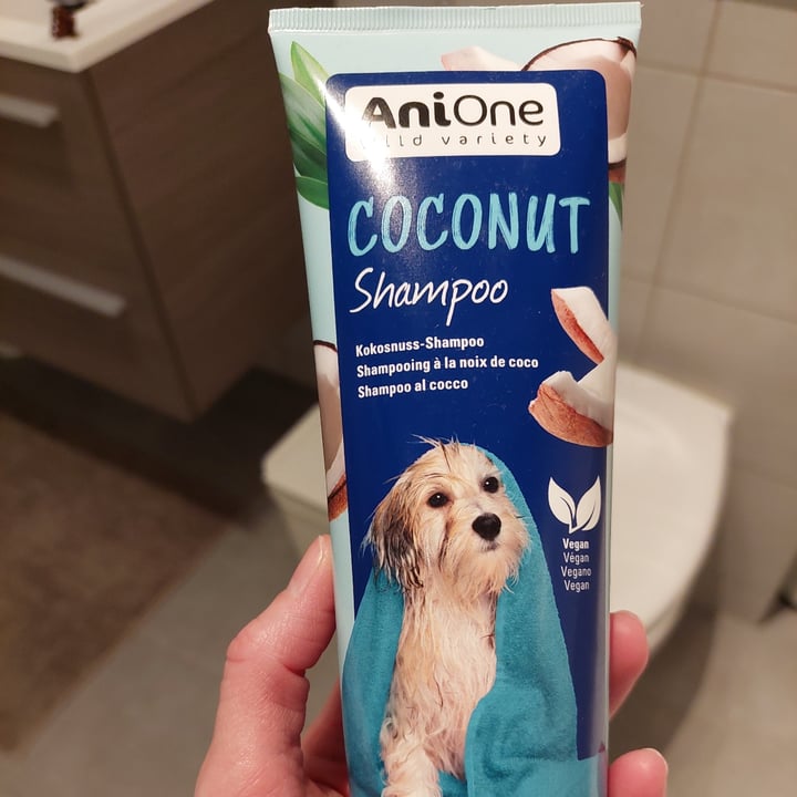Anione Coconut Shampoo Review | abillion
