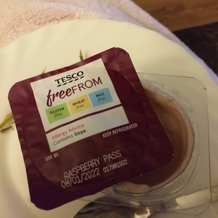 Tesco Free From Raspberry passion fruit yoghurt Review | abillion