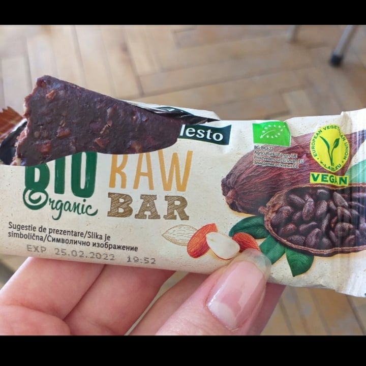 Alesto Bio Raw Organic Bar Review | abillion