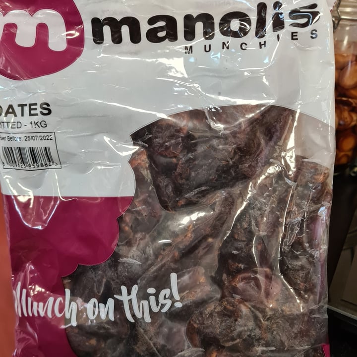 Manolis munchies Pitted dates Review | abillion
