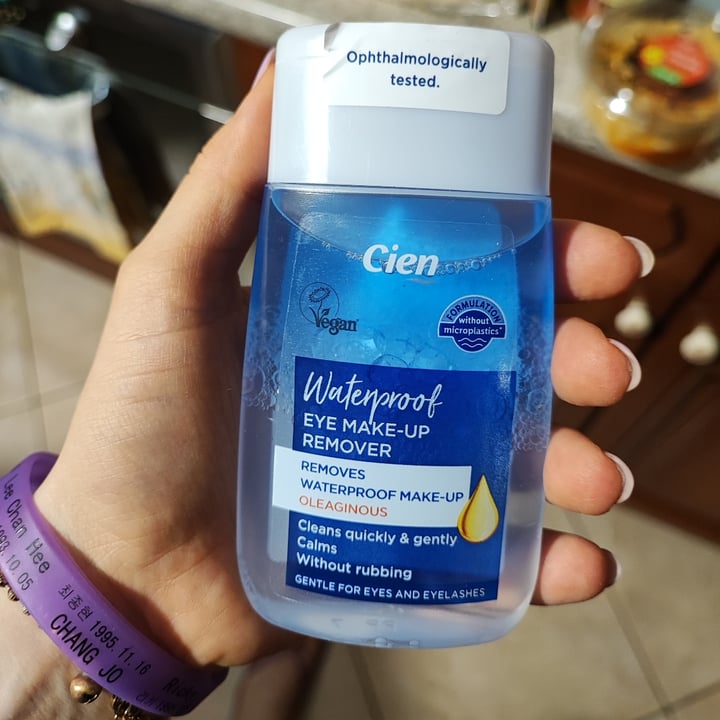 Cien Struccante bifasico Review | abillion