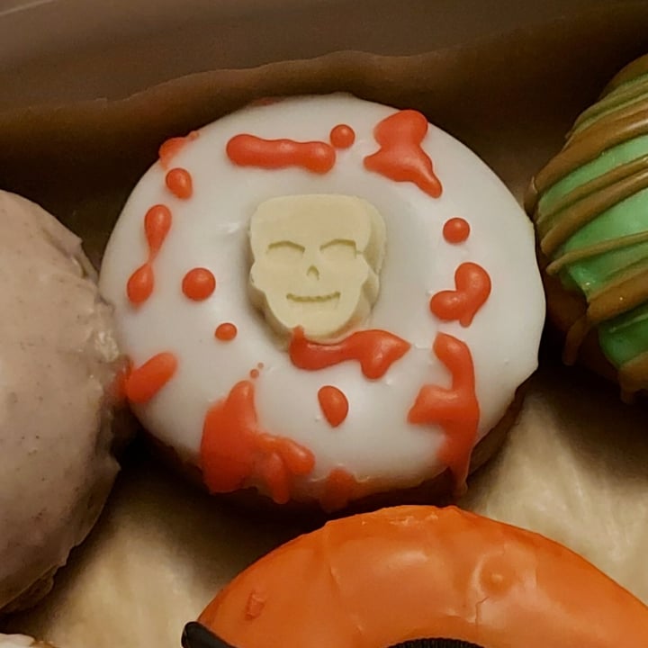The Doughnut Family Raspberry Skull Doughnut Review | abillion