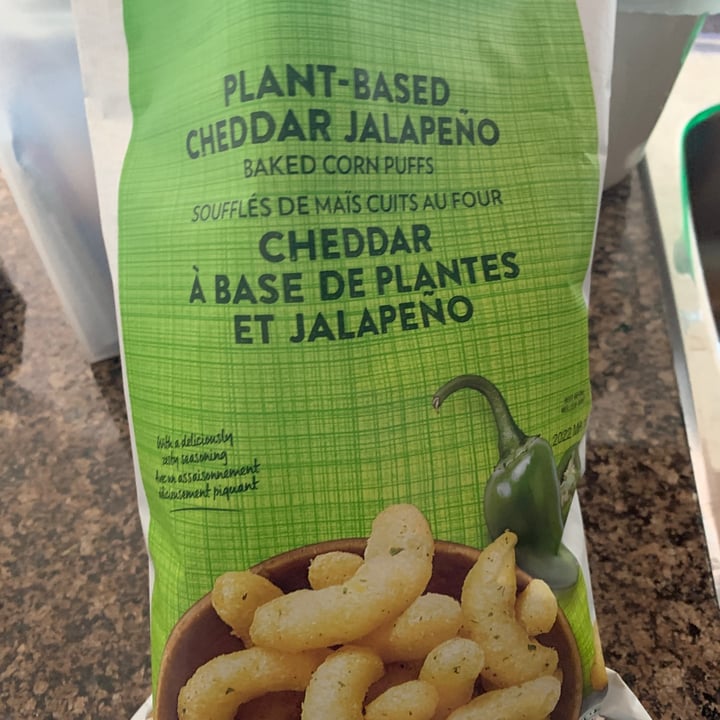 President's Choice Cheddar jalapeño corn puffs Review | abillion