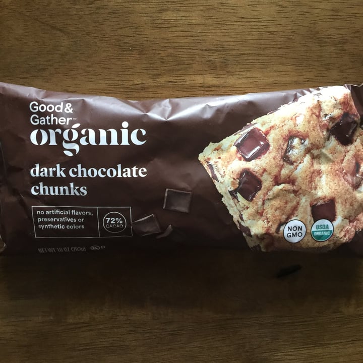 Good & Gather Organic Dark Chocolate Chunks Review | abillion