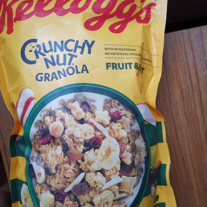 Kellogg Crunchy Nut Granola Review | abillion