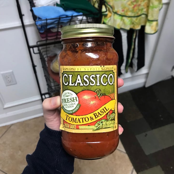 Classico Tomato basil Review | abillion