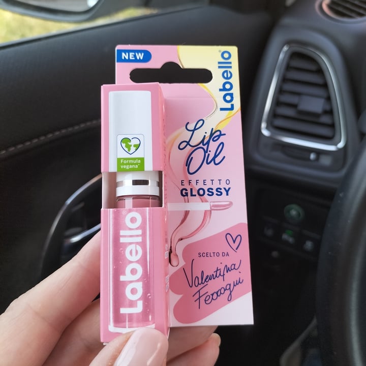 Labello Lip oil effetto glossy Review | abillion