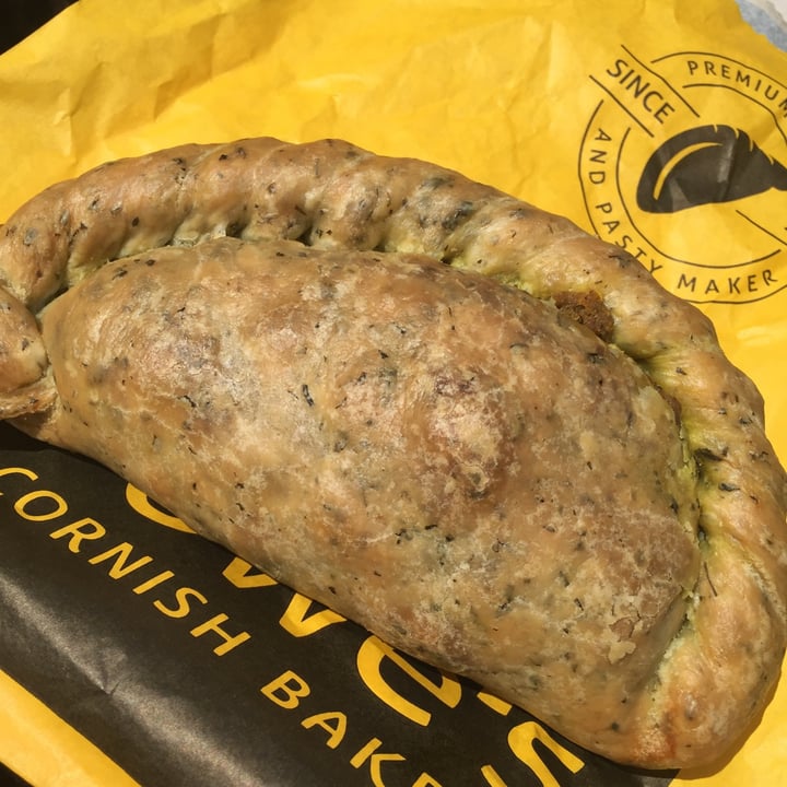 rowe’s CORNISH BAKERY Vegan curry pasty Review | abillion