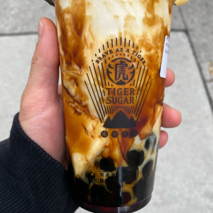 Tiger Sugar Black Sugar Boba Tofu Soy Milk Review | abillion