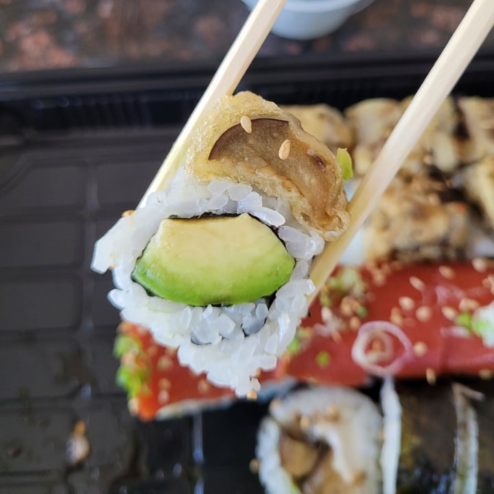 Blue Sushi Sake Grill Lincoln Park, Chicago, United States Prince Roll ...