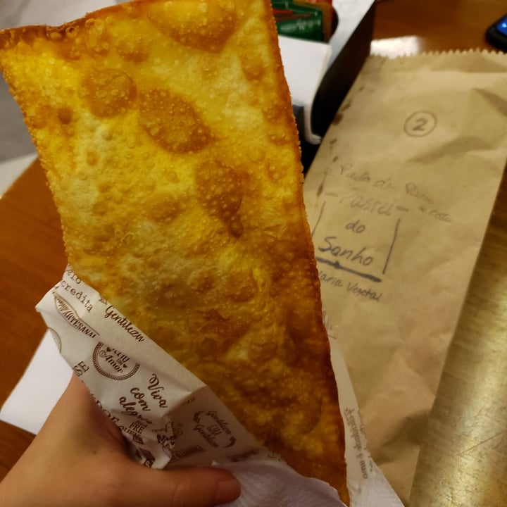 Pastel do Sonho (Um Sonho de Coxinha) Liberdade, Brazil Pastel Review ...