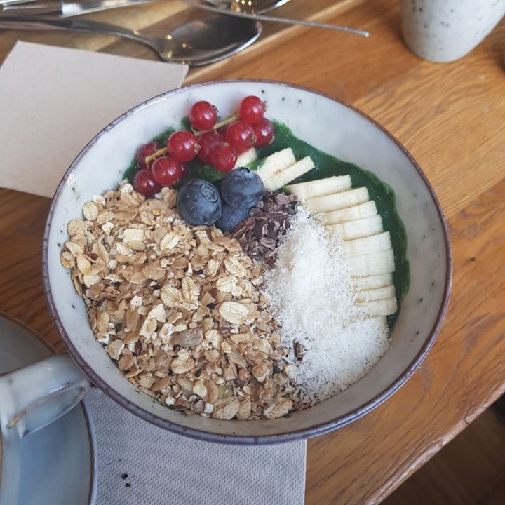 IssDichGlücklich - plant-based eatery Au-Haidhausen, München, Germany ...