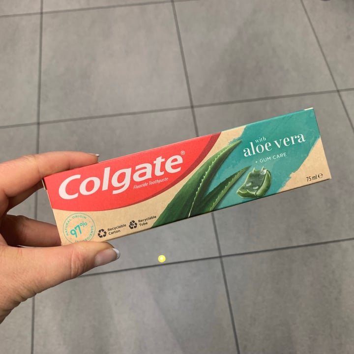 Colgate Colgate with Aloe Vera Review | abillion