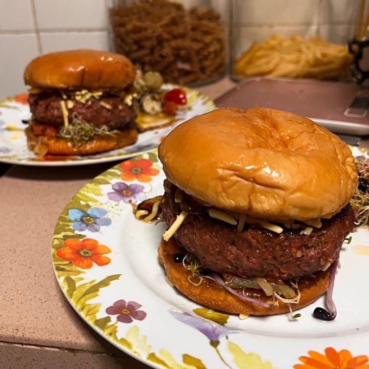 Sunshine Bakeries Extra Fine Wholemeal Burger Buns Review | abillion