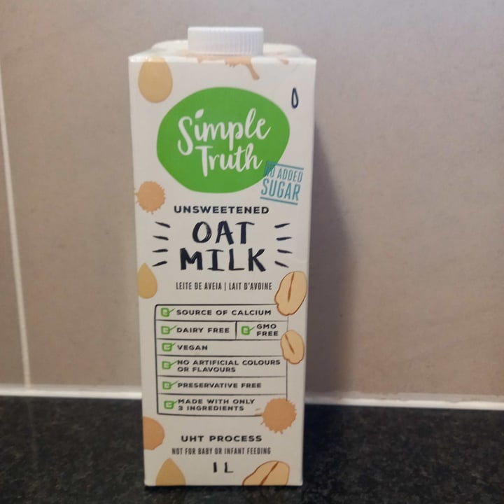 Simple Truth Unsweetened Oat Milk Review | abillion