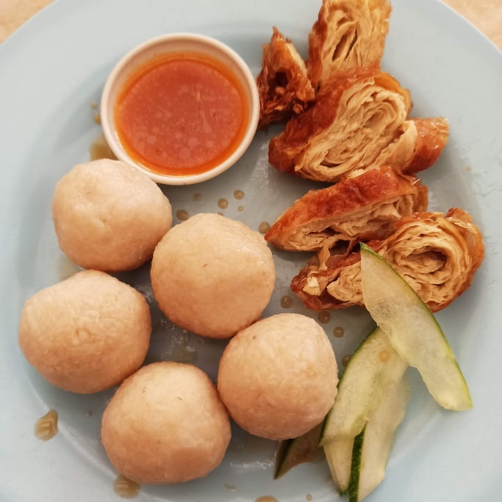 Shui Xian Su Shi Yuan Vegetarian Melaka, Malaysia Veg Chicken Rice Ball ...
