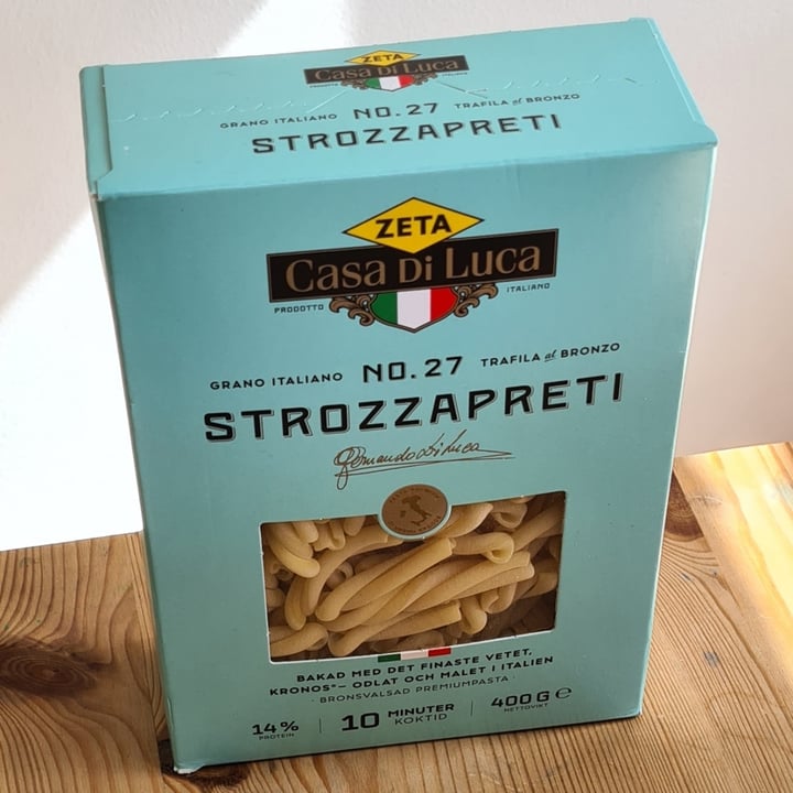 Zeta Strozzapreti Review | abillion