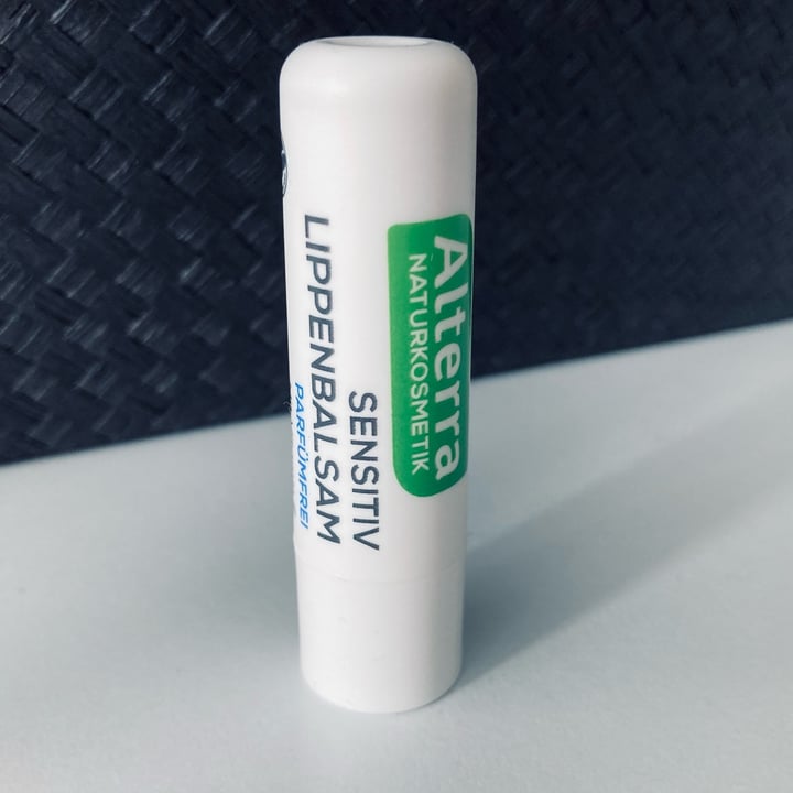 Alterra Sensitiv Lippenbalsam Review | abillion