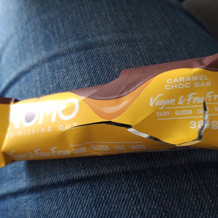 NOMO Caramel Chocolate Bar Review | abillion