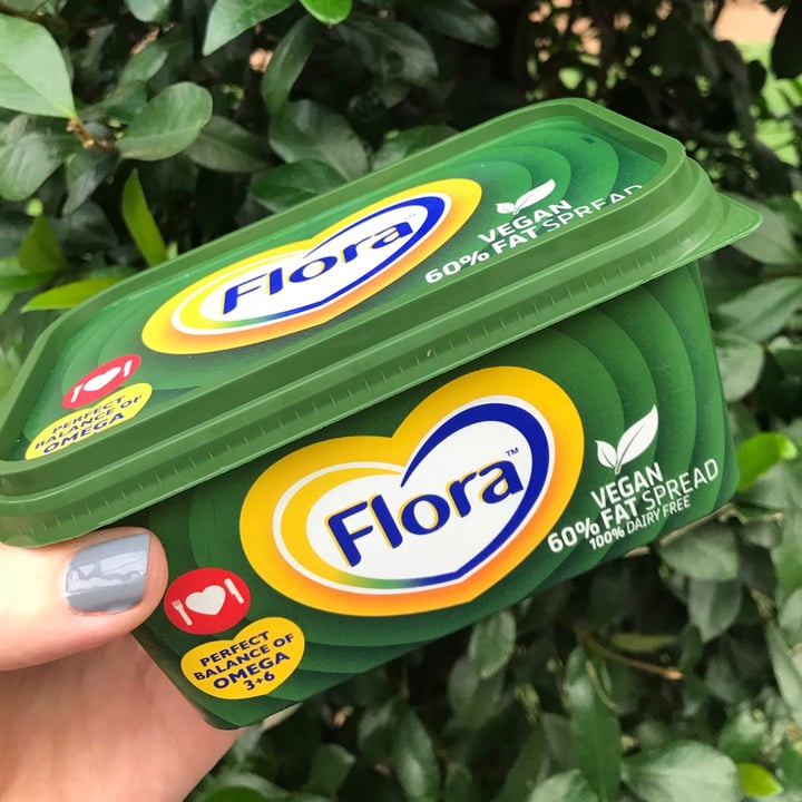 Flora 60% fat spread Review | abillion