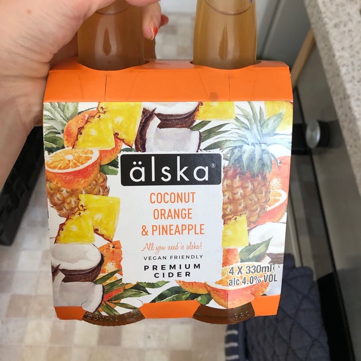 ALDI Älska Coconut, Orange and Pineapple Cider Review | abillion