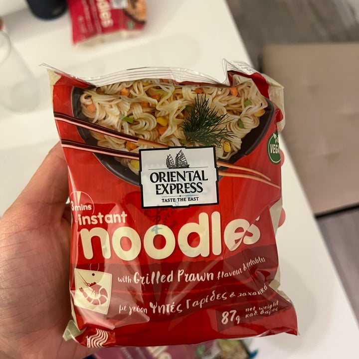 Oriental Express instant noodles with Grilled Prawn Review | abillion