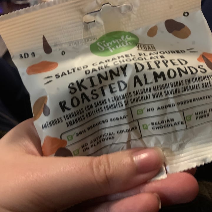 Simple Truth Salted Caramel Flavoured Dark Chocolate Skinny Dipped ...