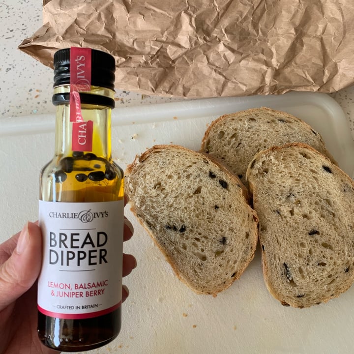 Charlie & Ivy’s Lemon, Balsamic & Juniper Berry Bread Dipper Review ...