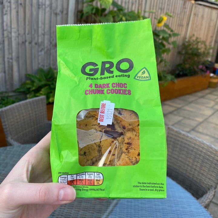 GRO Dark choc chunk cookies Review | abillion