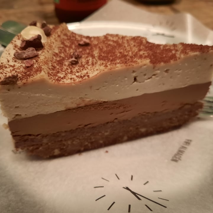 Fifi Almacén Palermo, Argentina Torta de chocolate, cafe y cardamomo ...