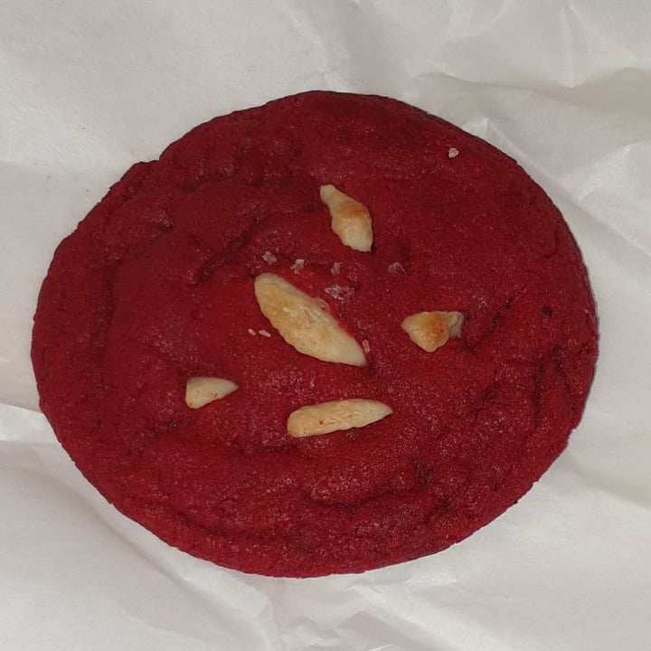 Cake Cult London United Kingdom Red Velvet Cookie Review | abillion