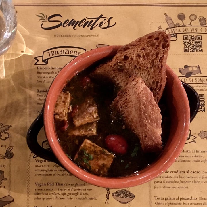 Sementis Pietrasanta, Italy Cacciucco vegano Review | abillion