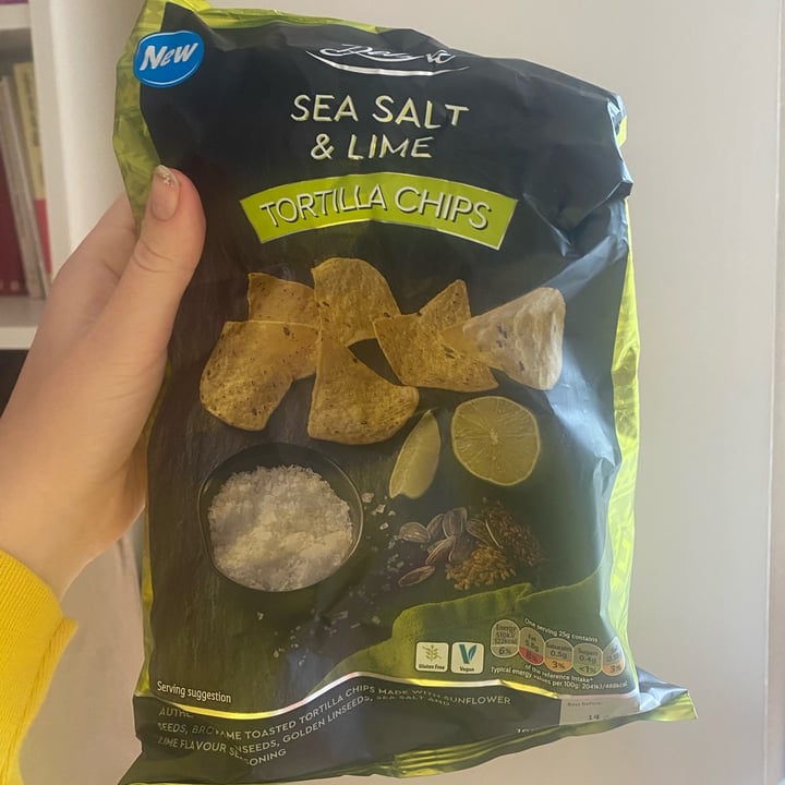 Vemondo Deluxe sea salt & lime tortilla chips Review | abillion