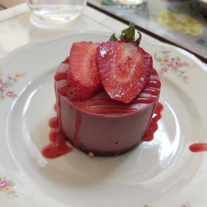 Sementis Pietrasanta, Italy Cheesecake crudista ai frutti rossi Review ...