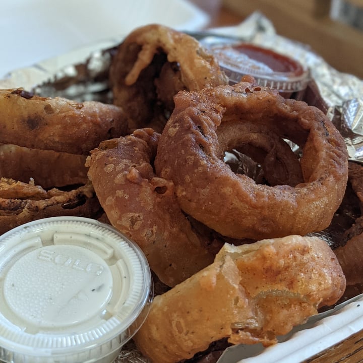 Trio Plant-based Calhoun Isles, Minneapolis, United States Onion Rings ...