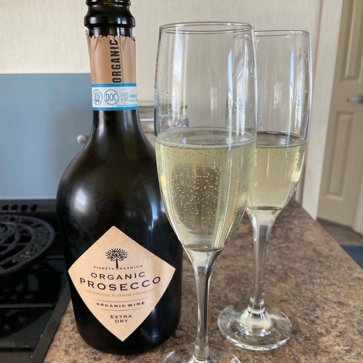 Pianeta Organica Organic Prosecco Review | abillion
