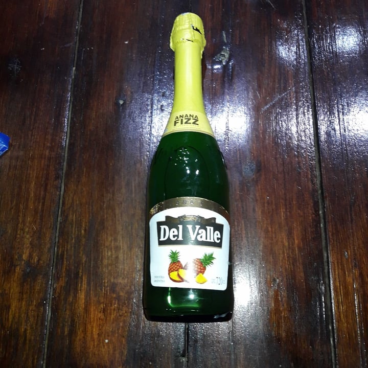 Del Valle Ananá Fizz Review | abillion