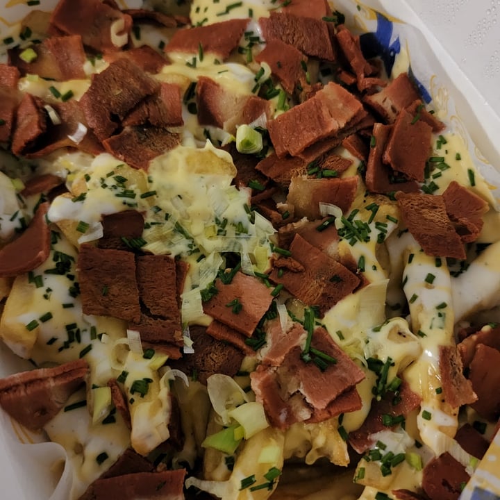 THUNDER VEGAN FOOD Madrid, Spain Vacon Fries Cheese Review | abillion