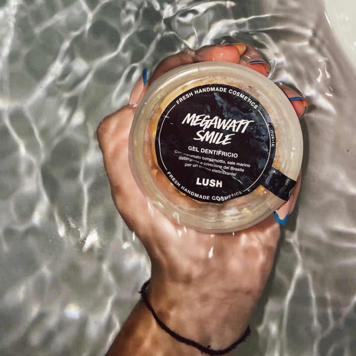 LUSH Fresh Handmade Cosmetics Megawatt Smile Tooth Jelly Review | abillion